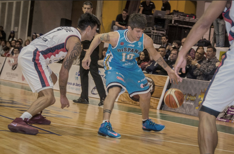 EL BASE JONATAN TREISE LLEGA A REGATAS POR UNA TEMPORADA – CANCHA LATINA