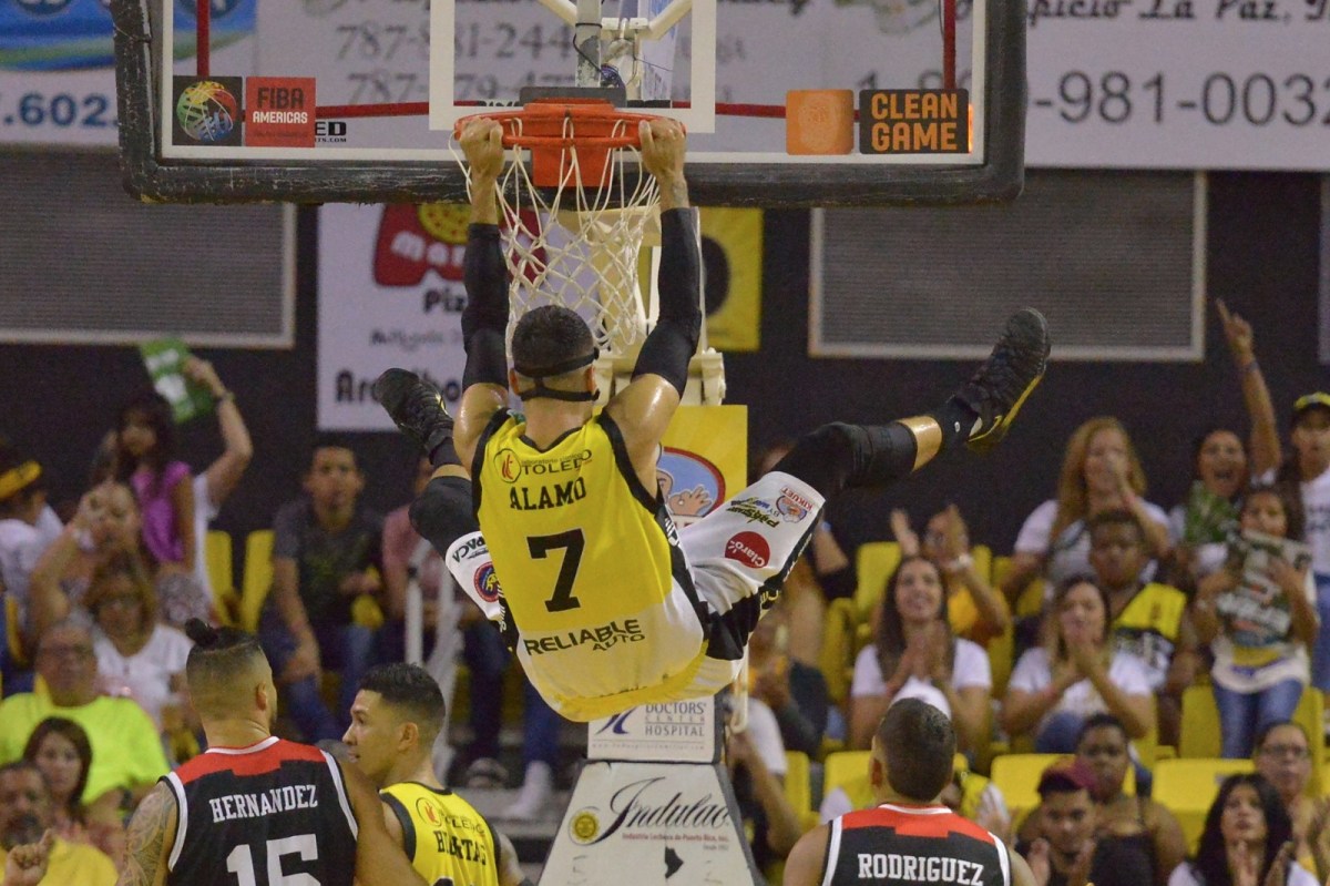 PUERTO RICO: CAPITANES EMPATA LA SERIE FINAL EN UN PETACA IGUINA LLENO ...
